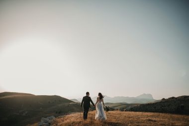 Planning a Hiking Wedding and Elopement: A-Z Guide