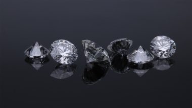 White Topaz VS Diamond: 9 Key Differences Explained