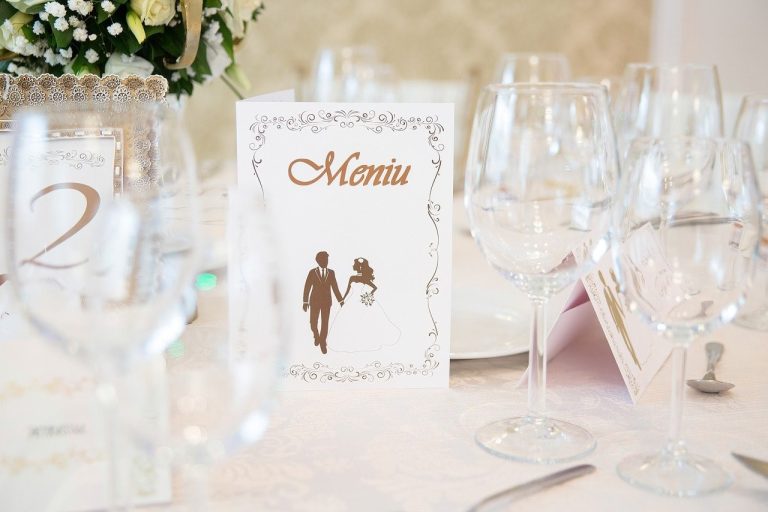 30+ Wedding Rehearsal Dinner Ideas on a Budget