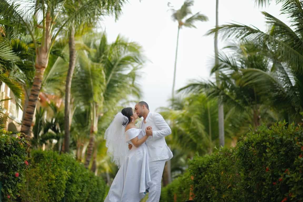 22 South African Wedding Traditions That Are Fun & Exciting