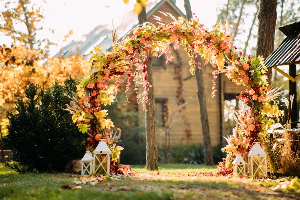 Wedding Arch Dimensions: Finding the Right Fit