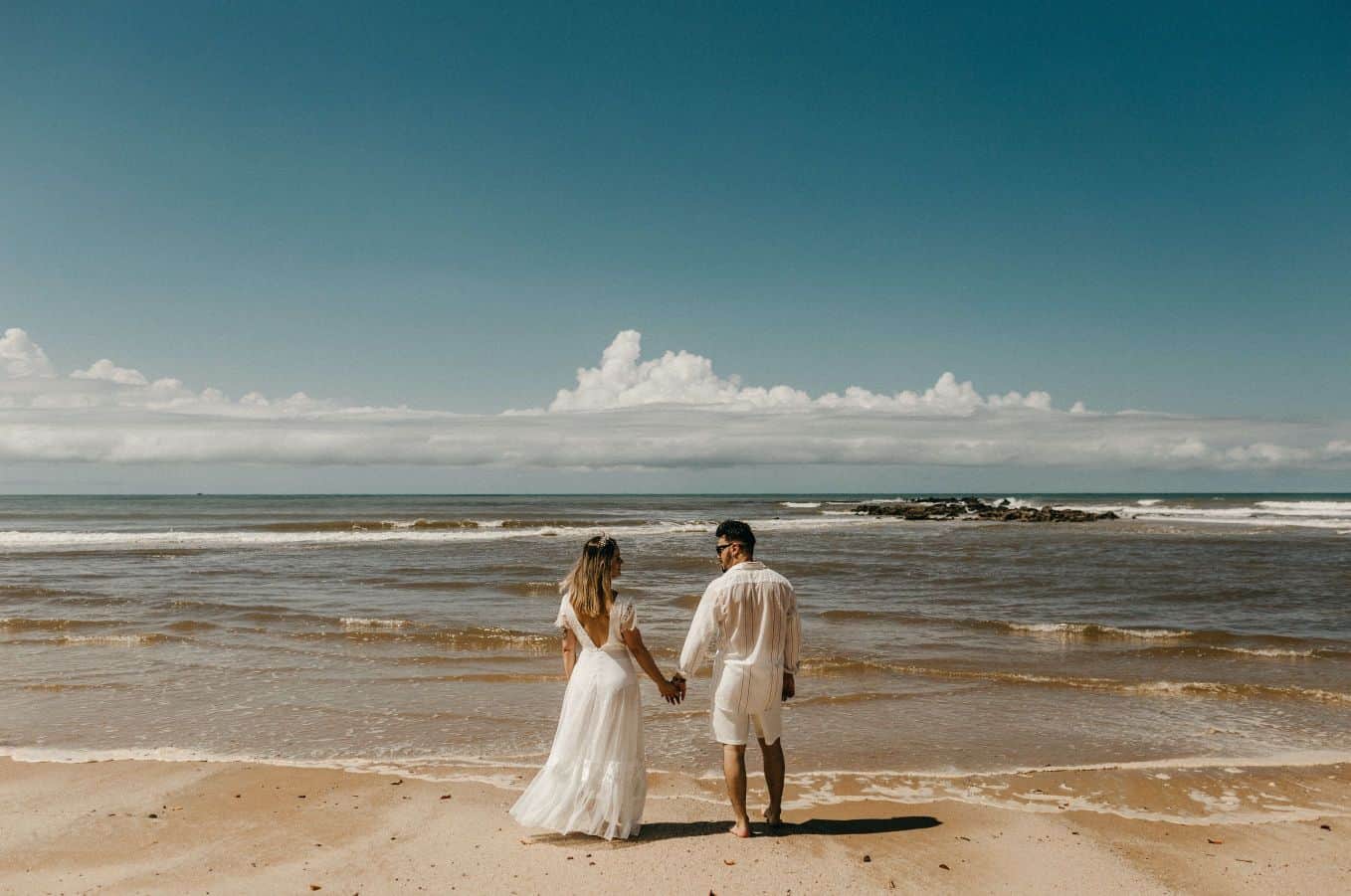 4 Beach Wedding Ceremony Script Examples & Templates